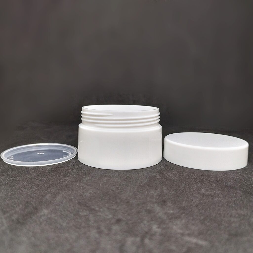 قوطي کرم 50 گرمي سفيد دوجداره Hm-8 - دنیای ظروف و اسانس